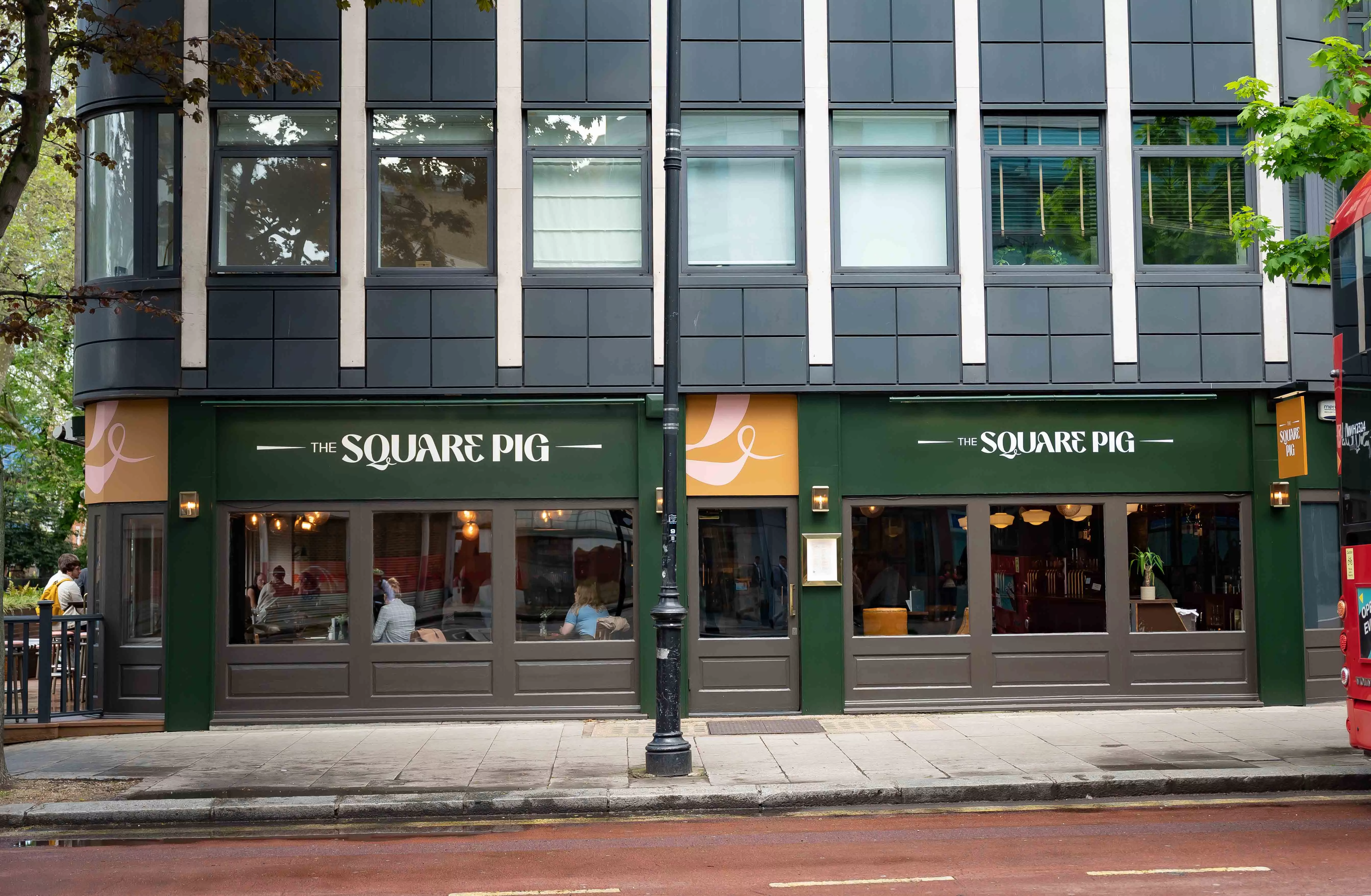 The Square Pig Holborn | Classic Pub Food & Drinks in Central London