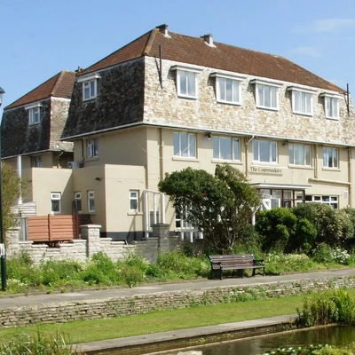 The Commodore Pub Restaurant in Bournemouth