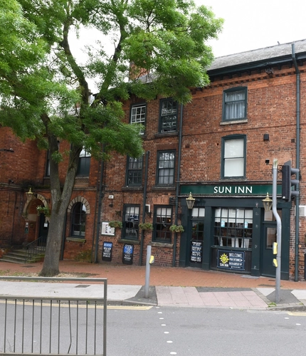 The Sun Inn Pub Restaurant in Eastwood