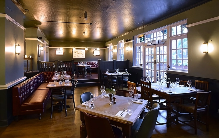 Book a Table for The Crabtree Fulham | The Crabtree