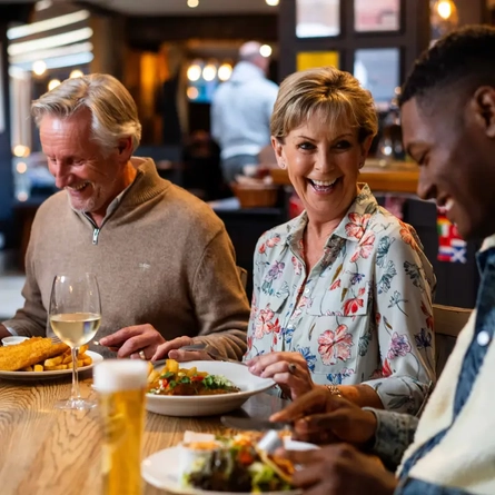 The Saracens Head Hotel Pub Restaurant in Towcester