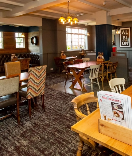 The Albion Pub Restaurant in Rainham