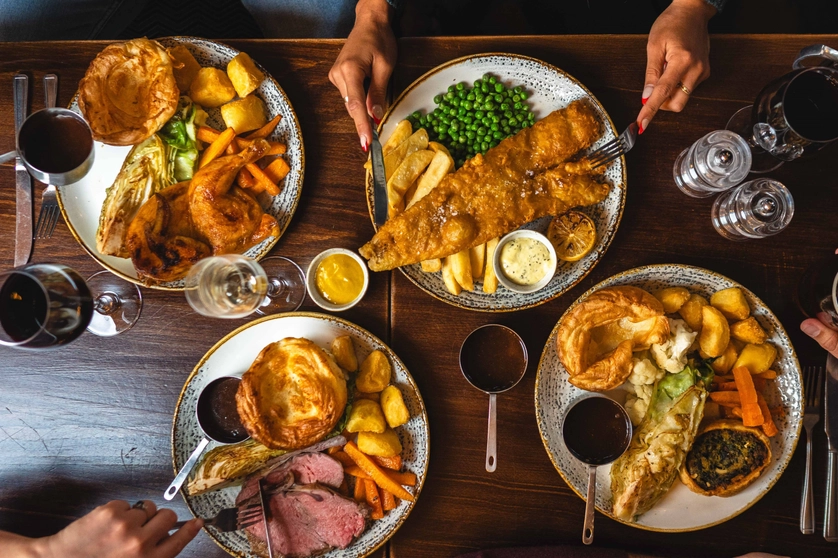 Enjoy delicious pub food in Whitminster | Fromebridge Mill