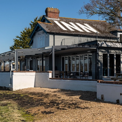 The Folly Pub Restaurant in East Cowes