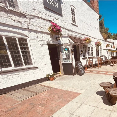 The Ship Inn Pub Restaurant in Cobham Gravesend