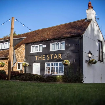 The Star Pub Restaurant in Chalton Luton