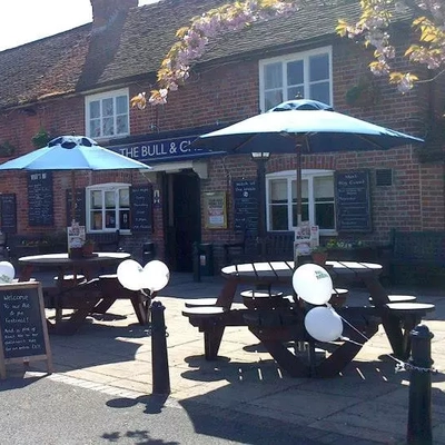 The Bull & Chequers Pub in Reading