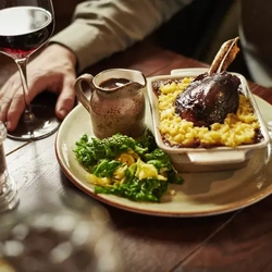 George Inn Pub Restaurant in Bathampton, Bath