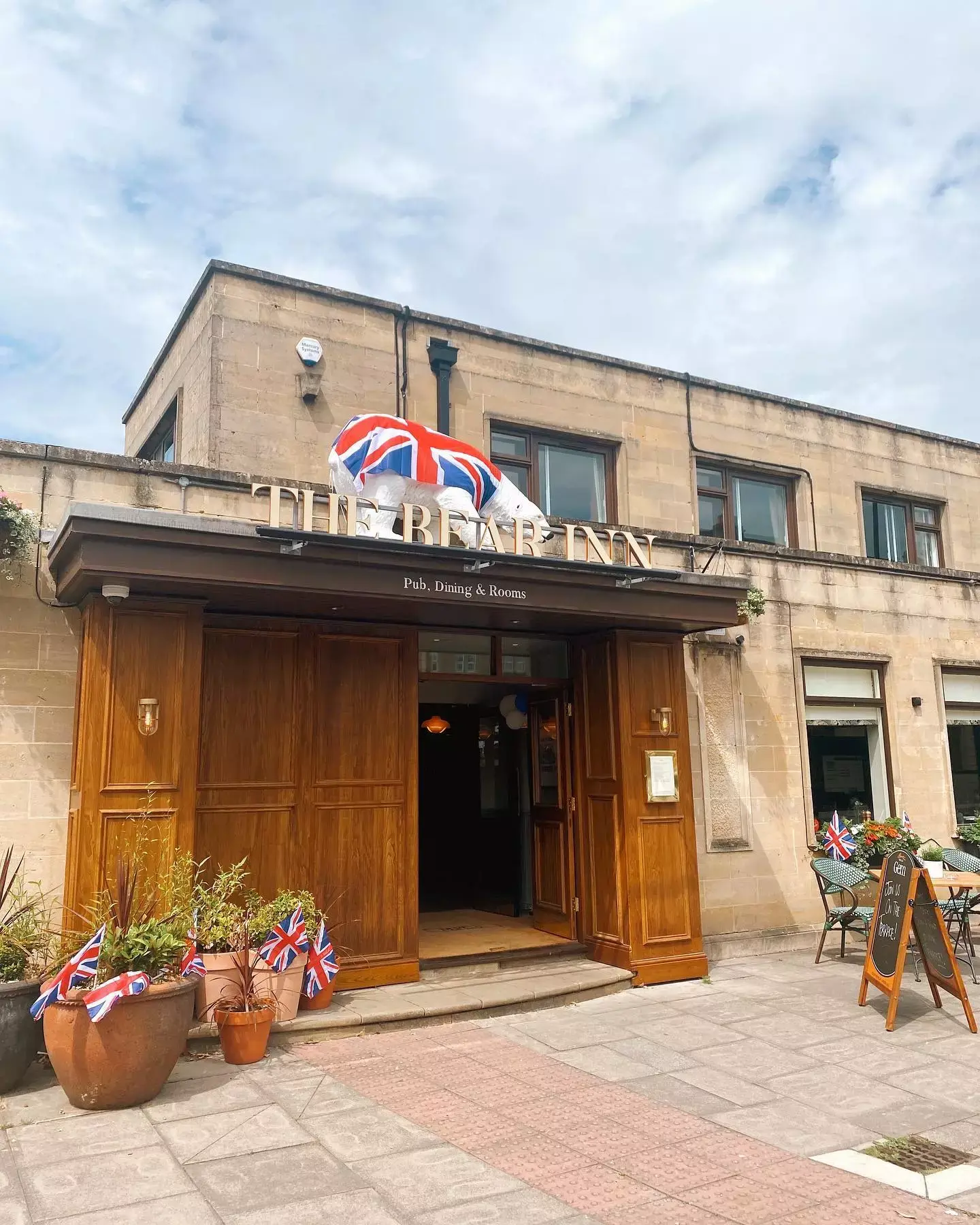 The Bear Inn Bath | Boutique Hotel, Pub & Dining Near City Centre